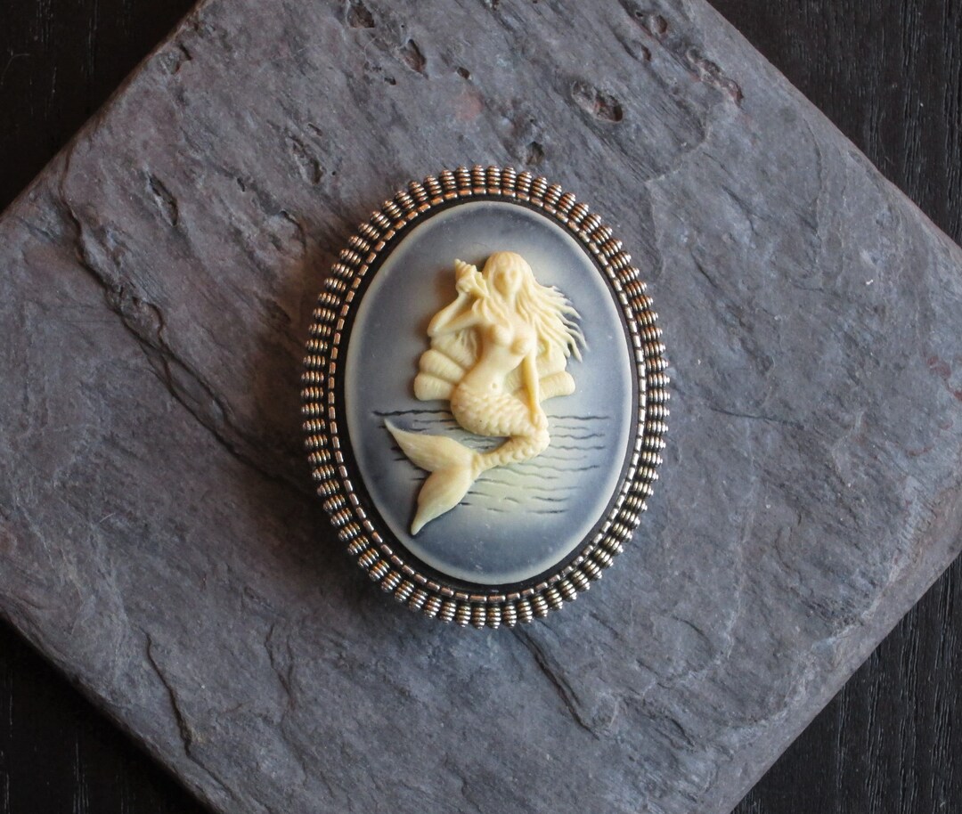 Mermaid Cameo Brooch Antique Brass Brooch Pin up Brooch - Etsy