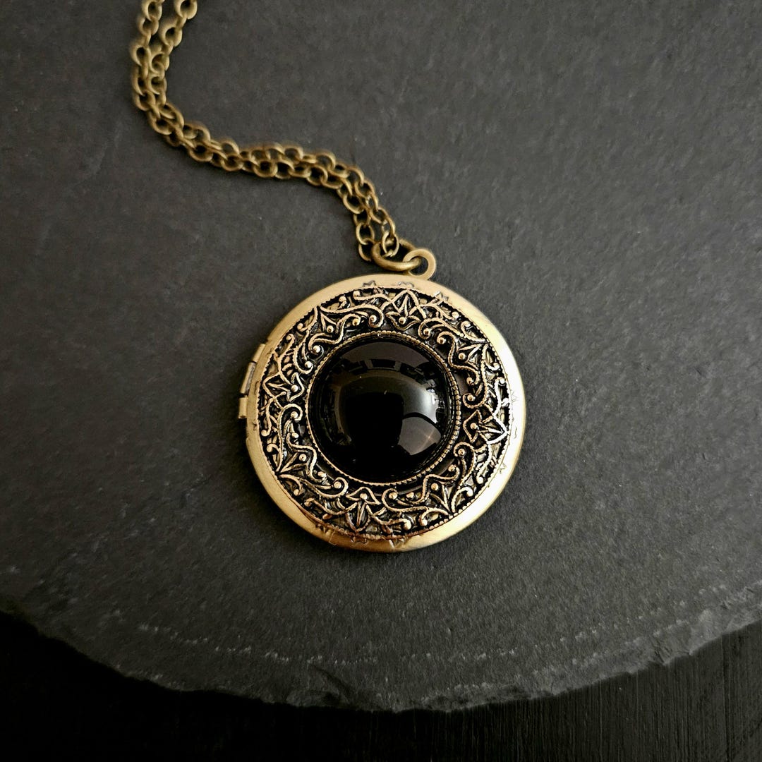 Onyx Locket, Black Gemstone Locket, Onyx Jewelry, Black Onyx Locket ...