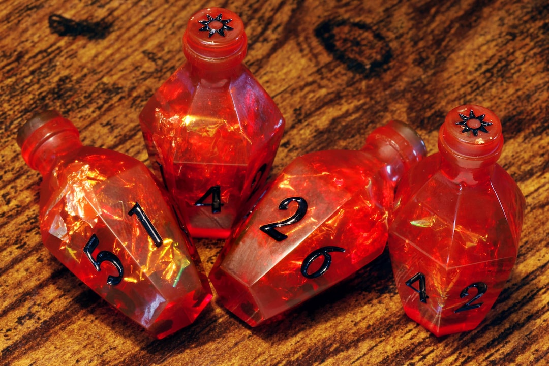 Vampire's Kiss Elixir D6 Potion Dice - Red With Holographic Foil and ...
