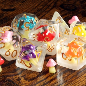 Mushroom Dice Vault and Multicolored Mushroom Dice Set, Dice Set ...