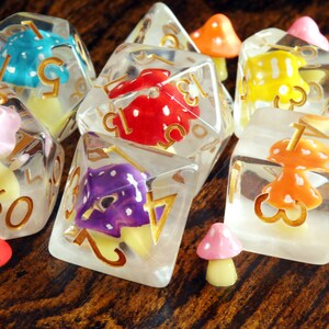 Mushroom Dice Vault and Multicolored Mushroom Dice Set, Dice Set ...
