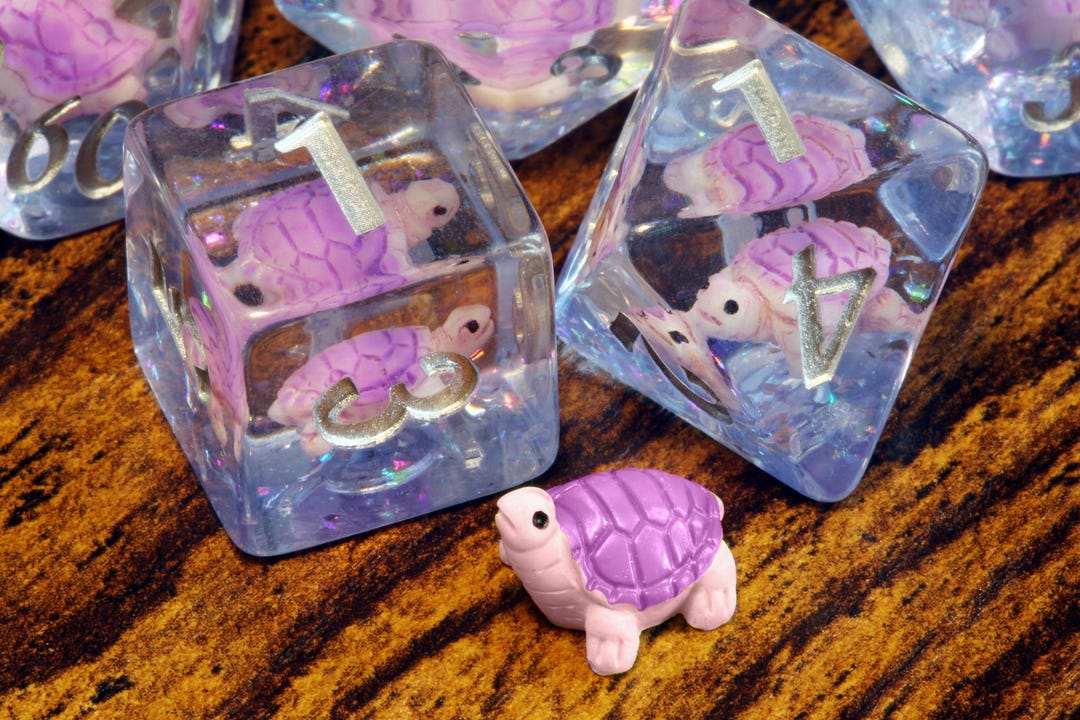Purple Turtle Dice Set, Transparent With Light Purple Turtle Inside ...