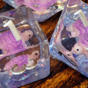 Purple Turtle Dice Set, Transparent With Light Purple Turtle Inside ...