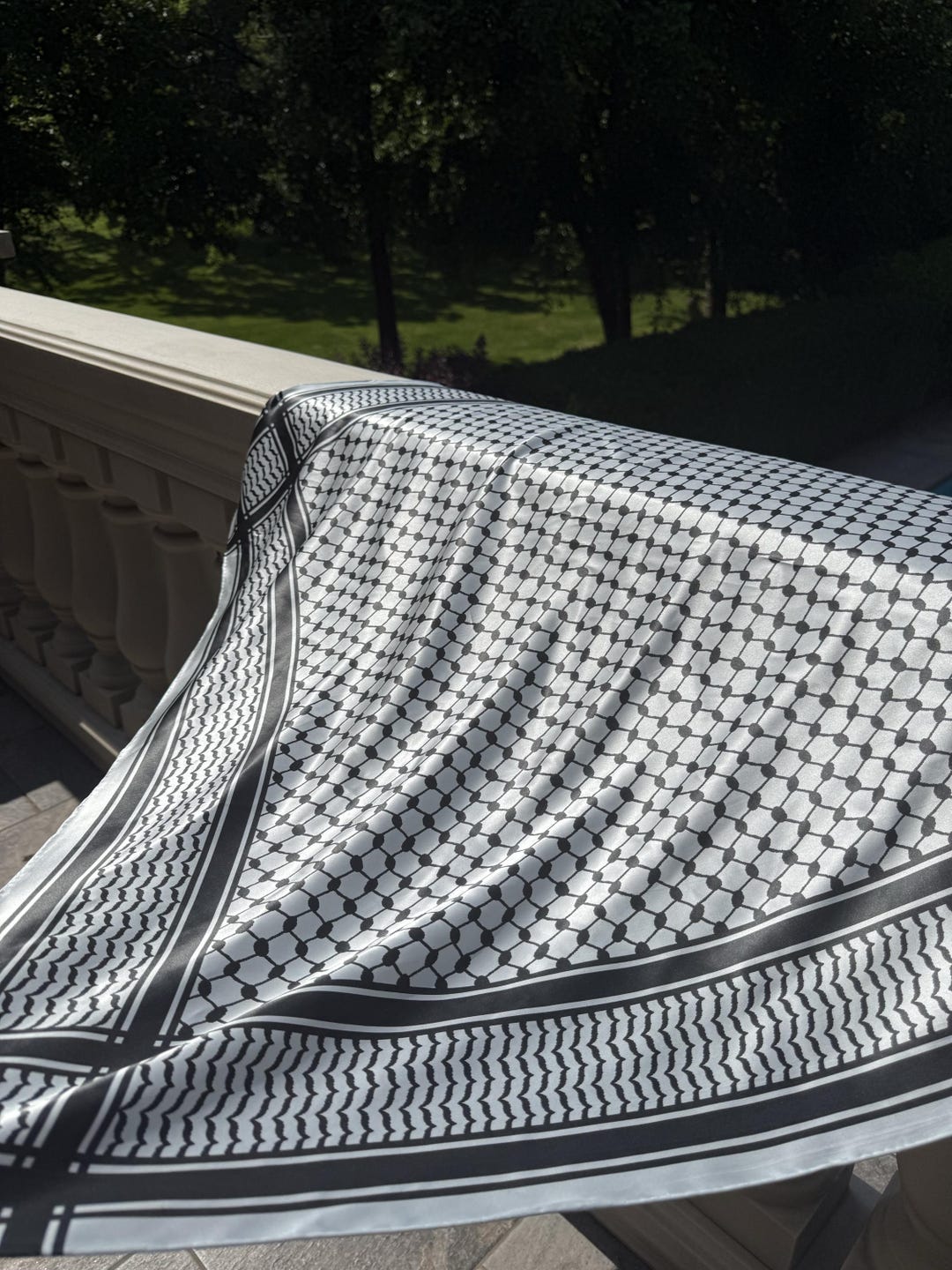 100% Silk Kuffiyeh Scarf | Black & White Classic Palestine Keffiyeh ...