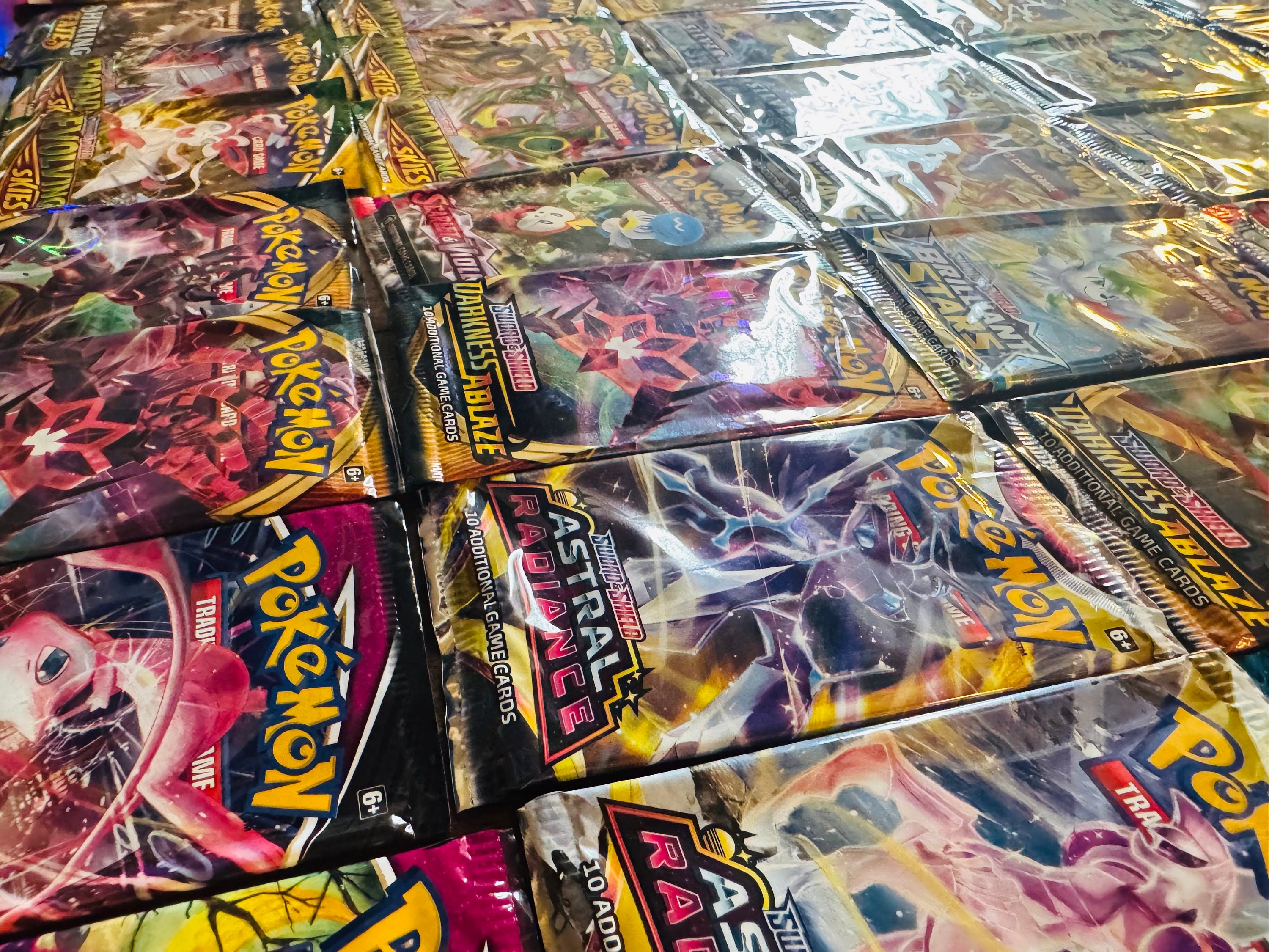 100 Pokémon TCG Cards Booster Pack Ultra Rare, Holo, Vmax, EX, GX ...