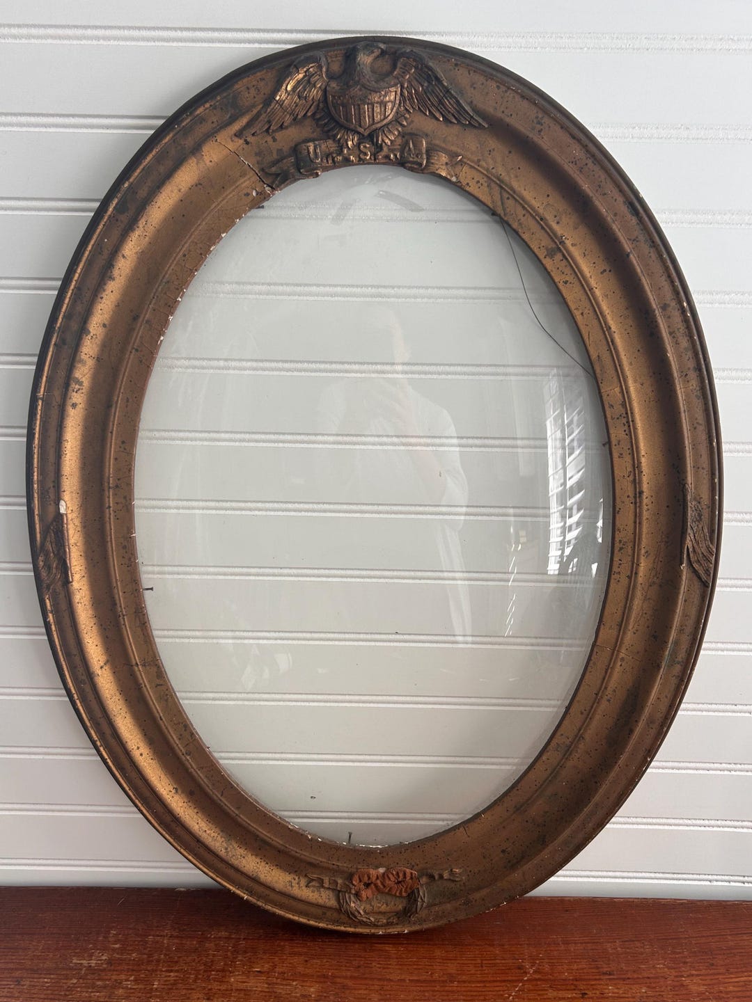 Antique-style Oval Frame With Convex Glass & Eagle Crest — Patriotic ...
