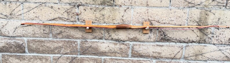 Handmade Yew Wood English Longbow: 52 Lb Draw - Etsy