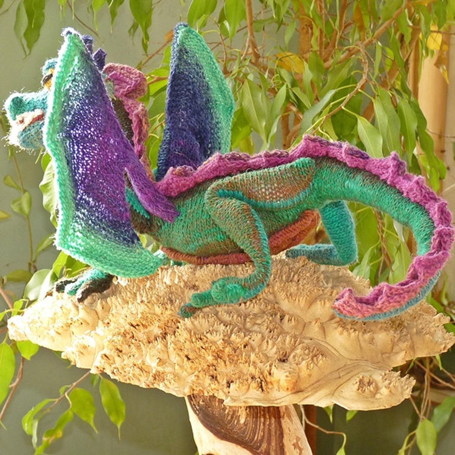 Knitting Pattern - Doughty Dragon - Etsy