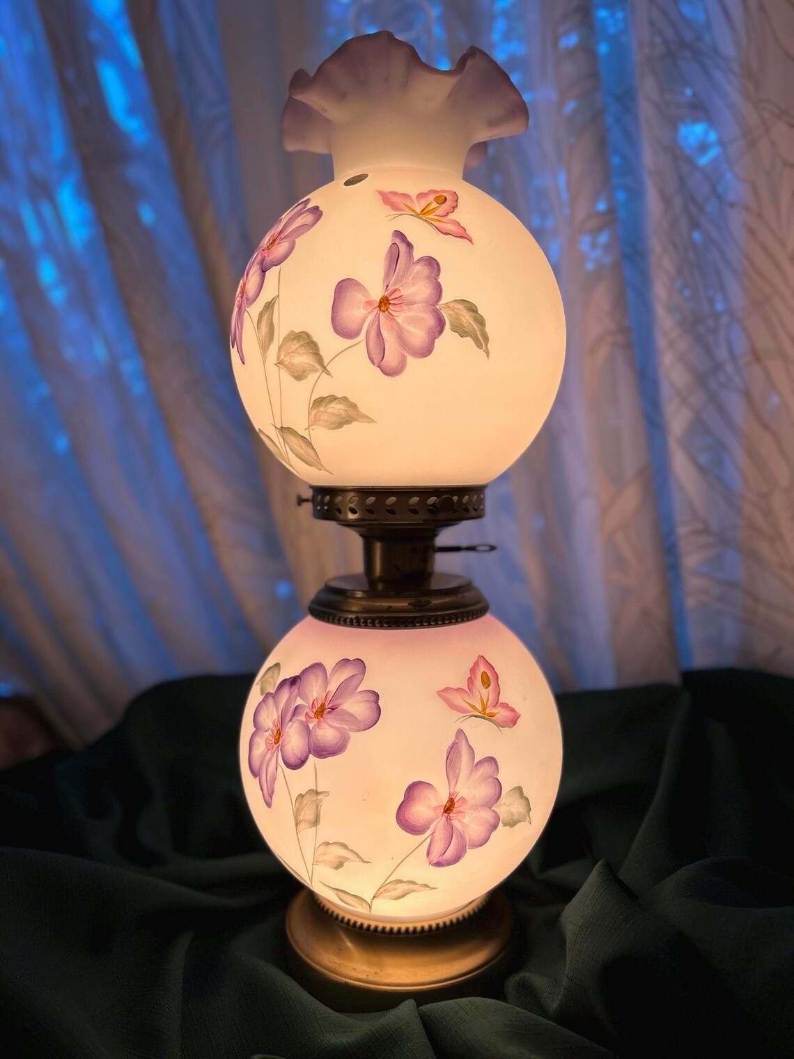 Fenton | Vintage Glass | Floral Hand-painted Unique Double-shade Lamp ...