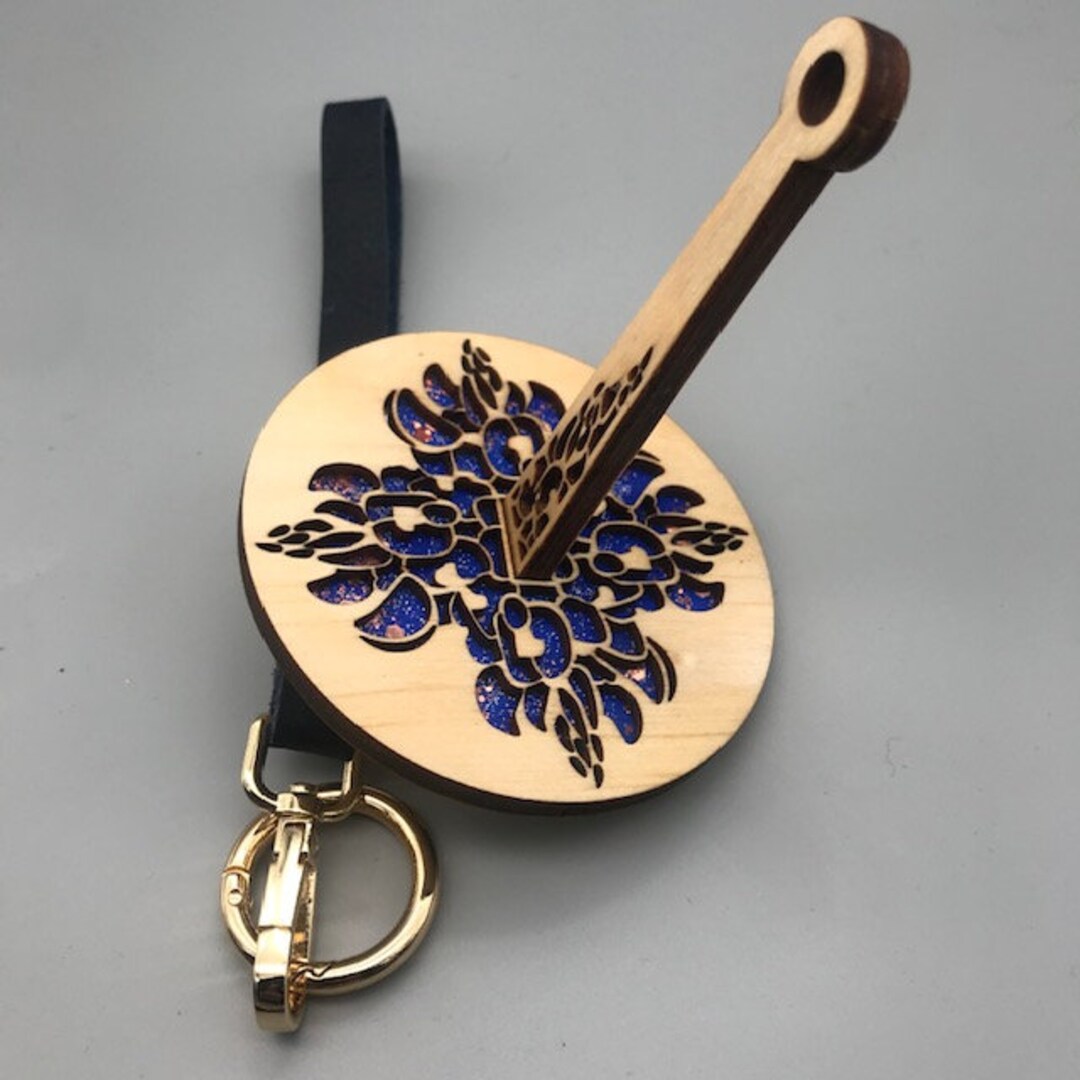 Lemonwood Mini Yarn Minder-lupine, Portable Wrist Yarn Holder Gift for ...