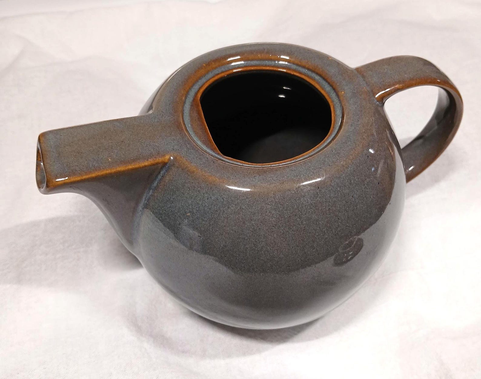 Designpac Inc. Curved Ceramic Teapot. - Etsy
