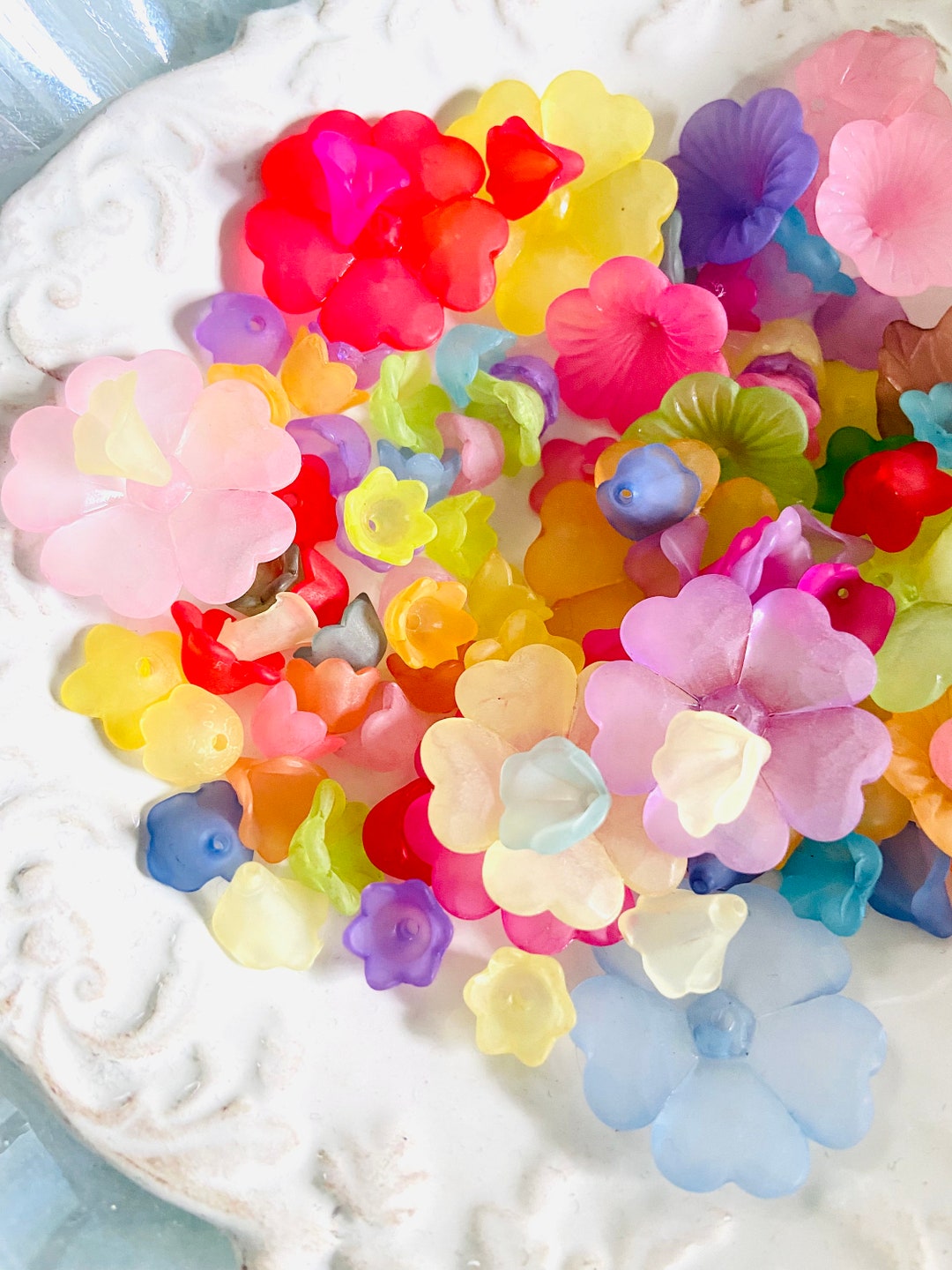 Lucite Blooms Assorted Lucite Matte MULTICOLORED Flowers Leaves Beads ...