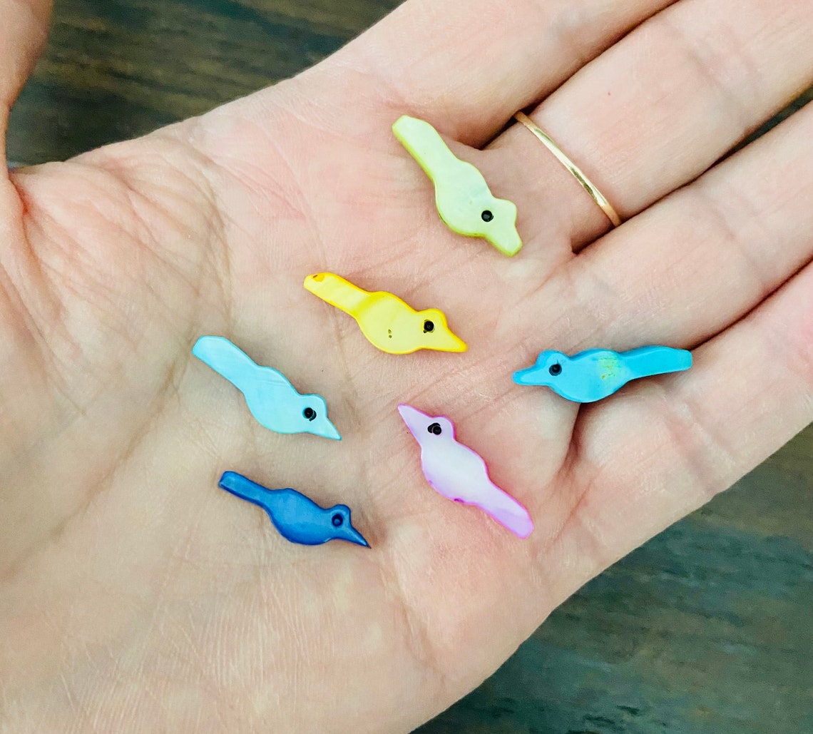 Fetish Animal Bird Beads-colorful Shell Fetish Birds Charms-mop Charms ...
