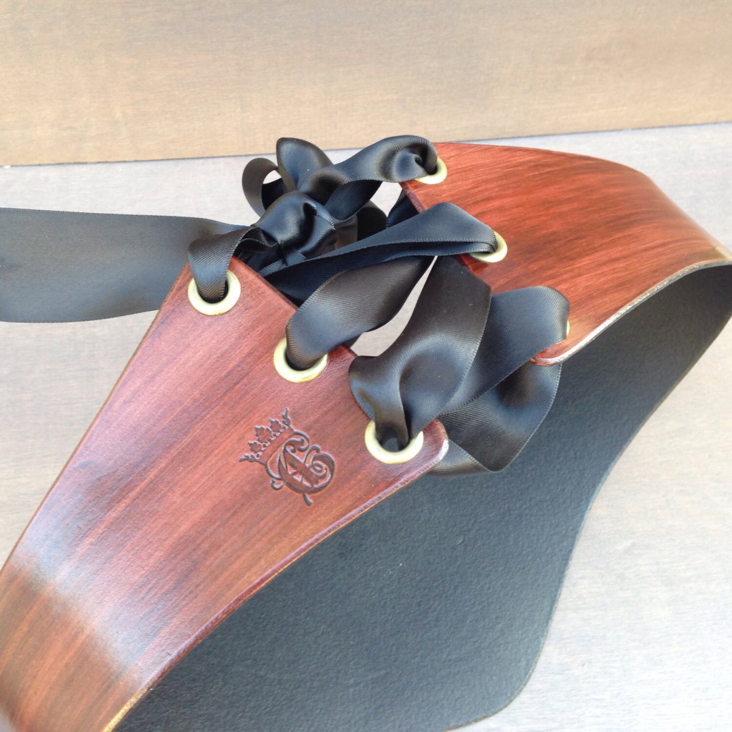 The MUSE Ribbon Laced Back Tooled Leather Wide Mahogany Violin - Etsy