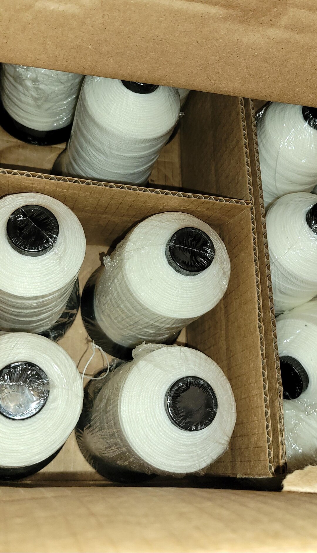Coats Ultra Dee Bonded Polyester Thread T-450 462 White 16 Oz Spool ...