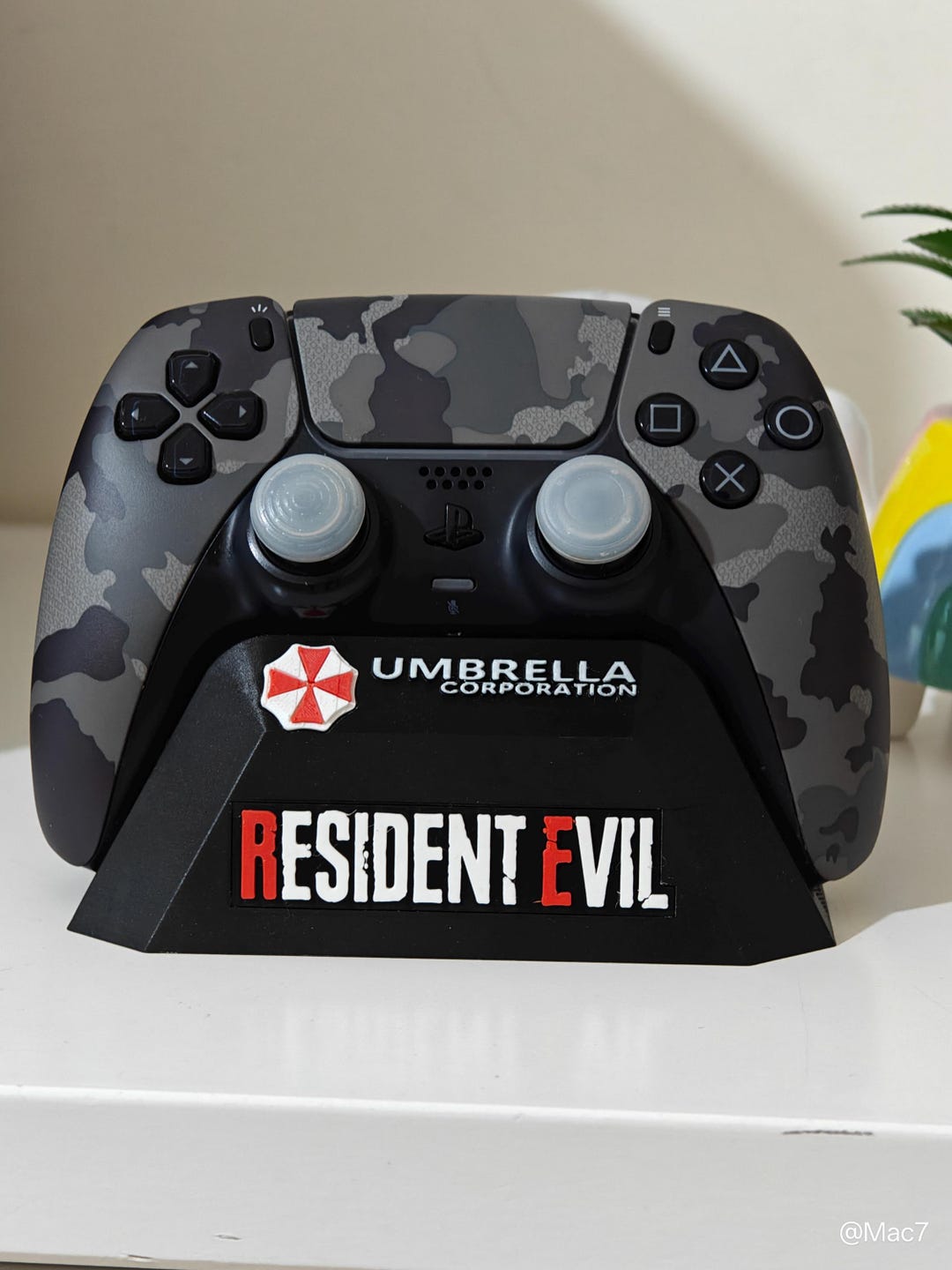 3D Printed Biohazard Controller Stand – Horror Game Desk Decor - Etsy