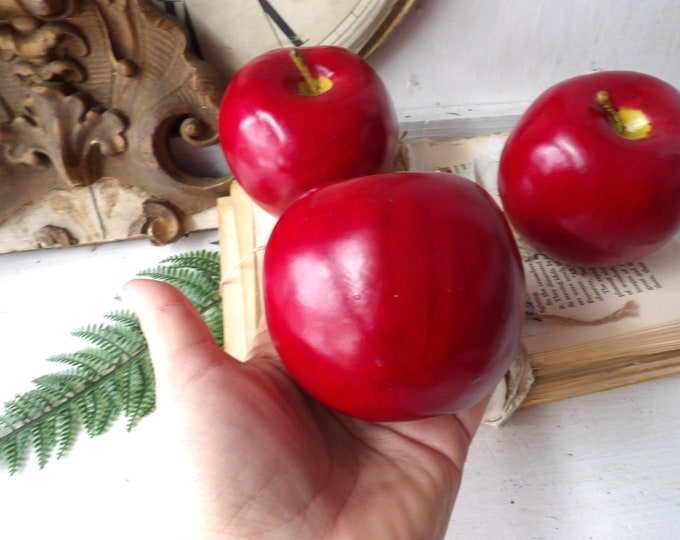 Large Red Apples in Olive Wood Wooden Fruit Wooden Carved Apples ...