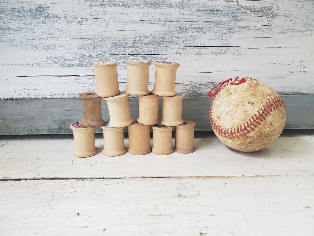 12 Small Wooden Spools , Approx. 1 1/8 to 1 1/4 Inch Vintage Empty Wood ...