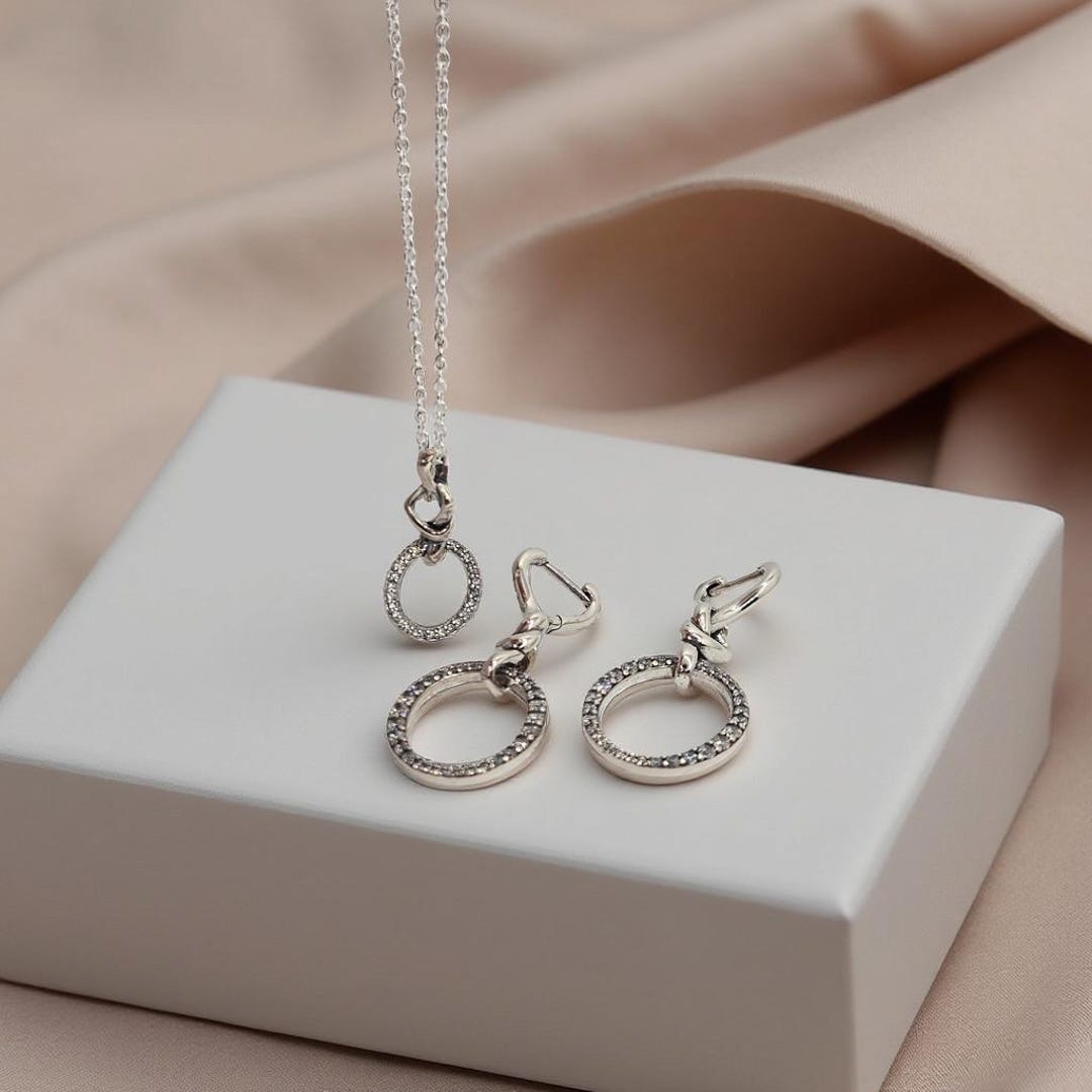 Pandora Knotted Heart Gift Set, Womens Adorable Heart Pendant Necklace ...