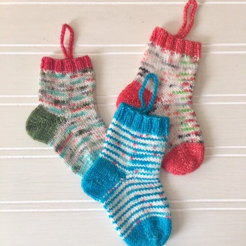 Knitted Mini Stocking PATTERN - Etsy