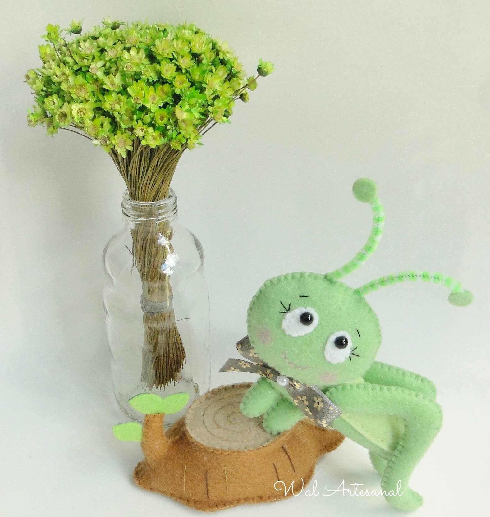 Felt Grasshopper Tree Stump PDF Pattern Garden Animals - Etsy
