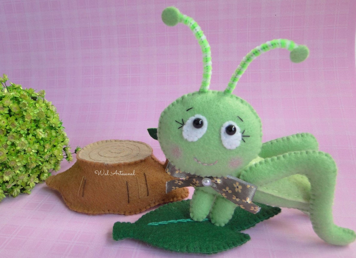 Felt Grasshopper Tree Stump PDF Pattern Garden Animals - Etsy