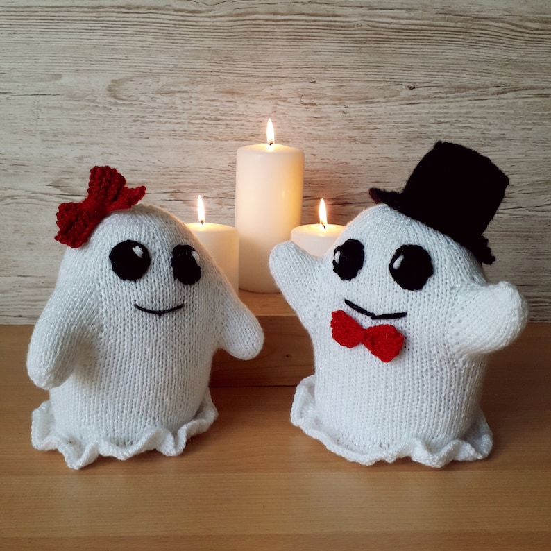 Happy Halloween Ghosts Knitting Pattern | Etsy