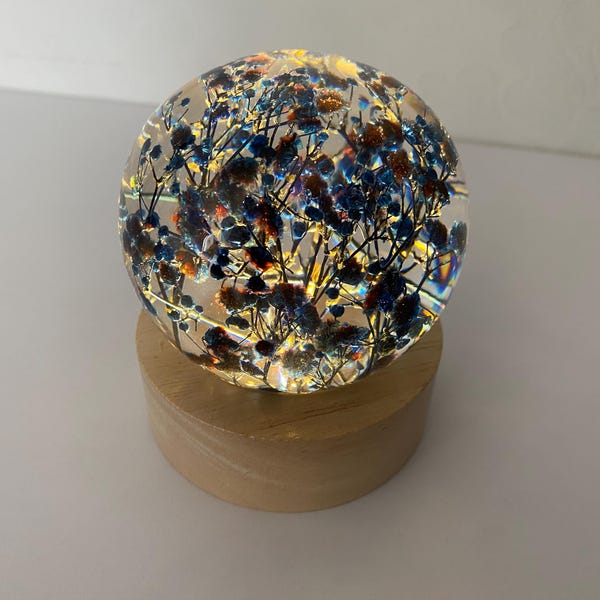 Resin Flower Lamp - Etsy