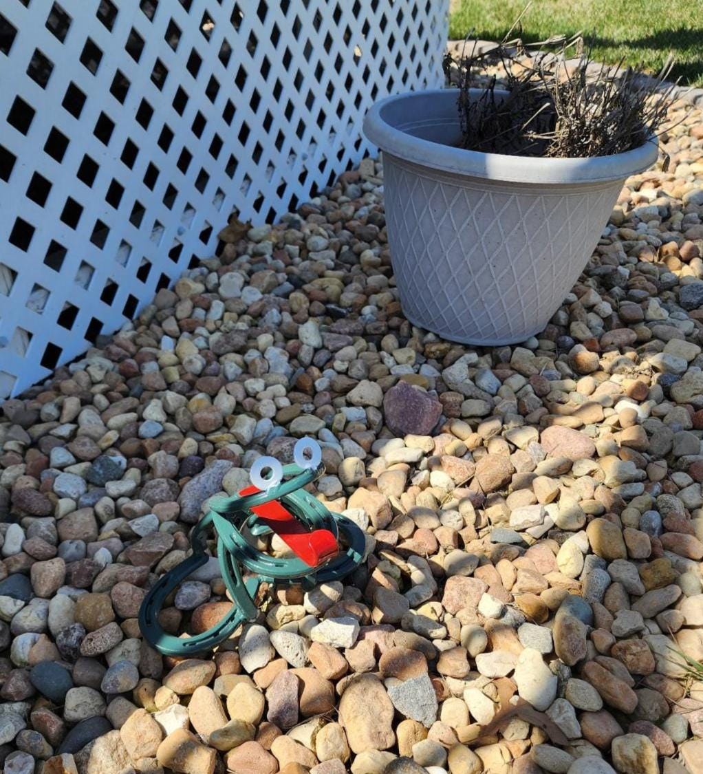 Horseshoe Frog, Garden Art, Yard Decor, Metal Art, Cute Handmade Frog ...