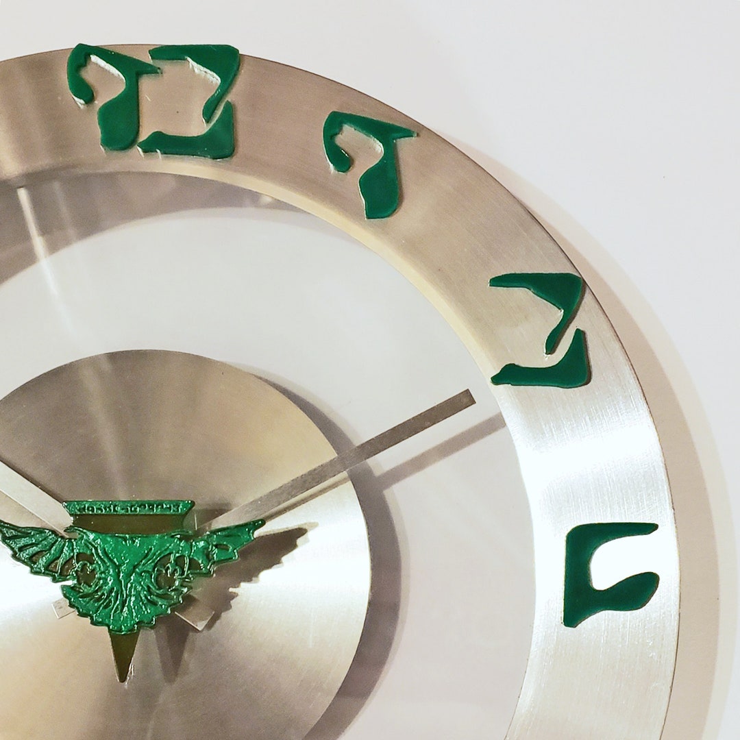 Custom Star Trek Romulan Clock - Etsy