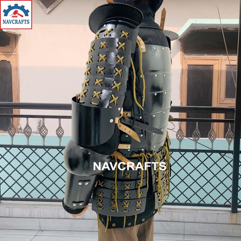 Japanese Samurai Armor Suit, Samurai Cuirass/pauldrons/bracers ...