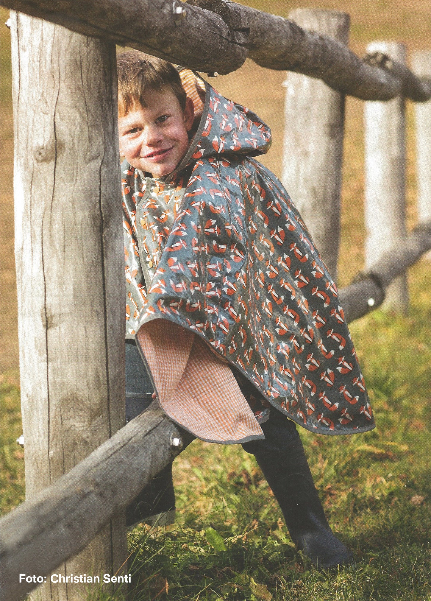 Rain Poncho Pattern and Sewing Instructions in German for Children ...