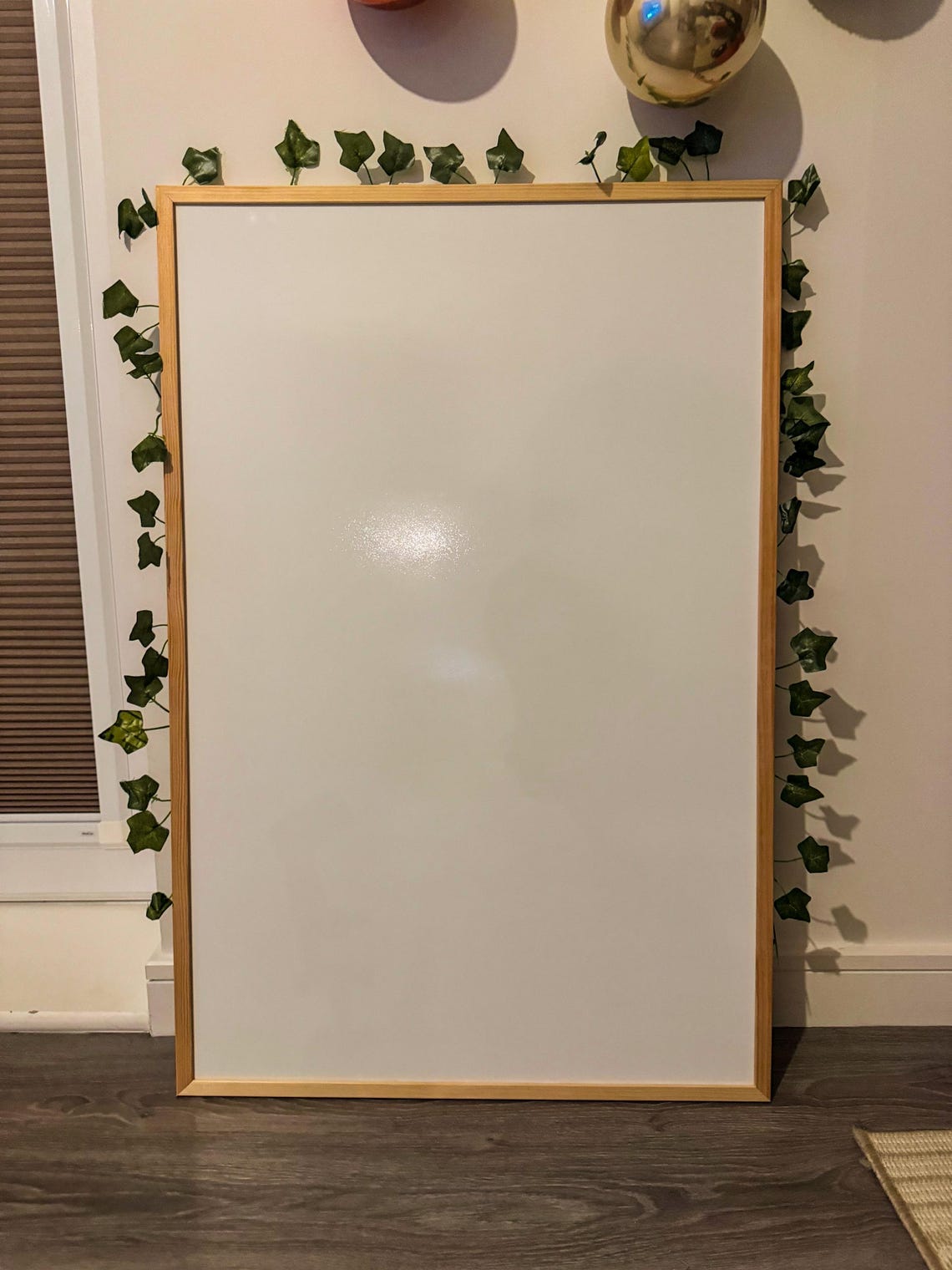 Reversible Self Registration Board With Numbered Discs and a Whiteboard ...