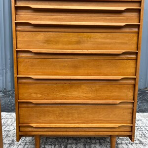 Mid Century Modern/mcm/ Chest/vintage Chest/chest of Drawers ...
