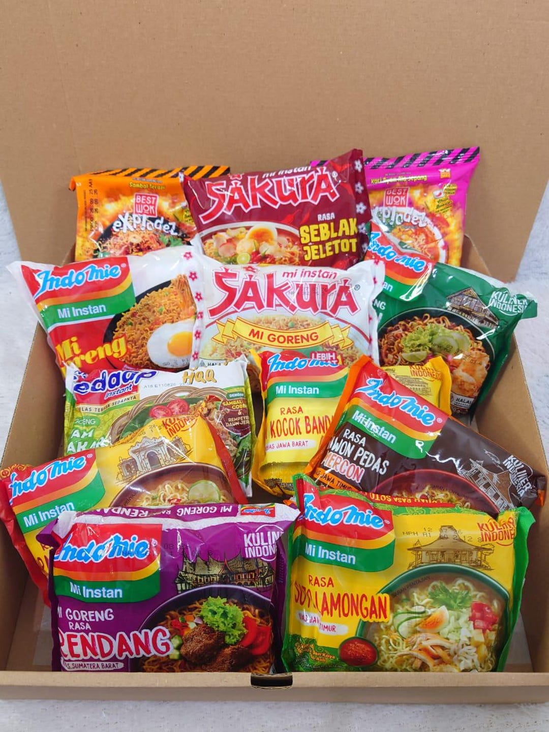 Ramen Lovers Mystery Box – Spicy Ramen, Asian Food Gift - Etsy