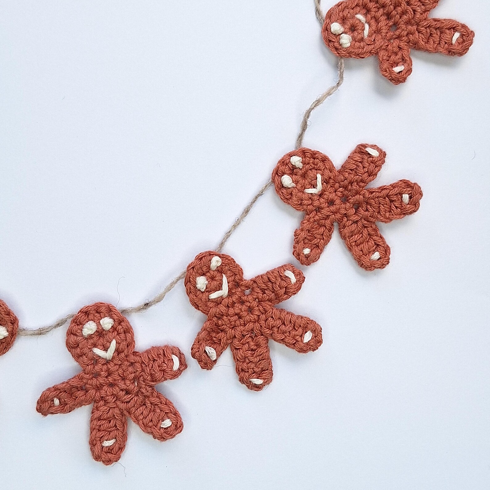 Gingerbread Men Garland Crochet Pattern - Etsy