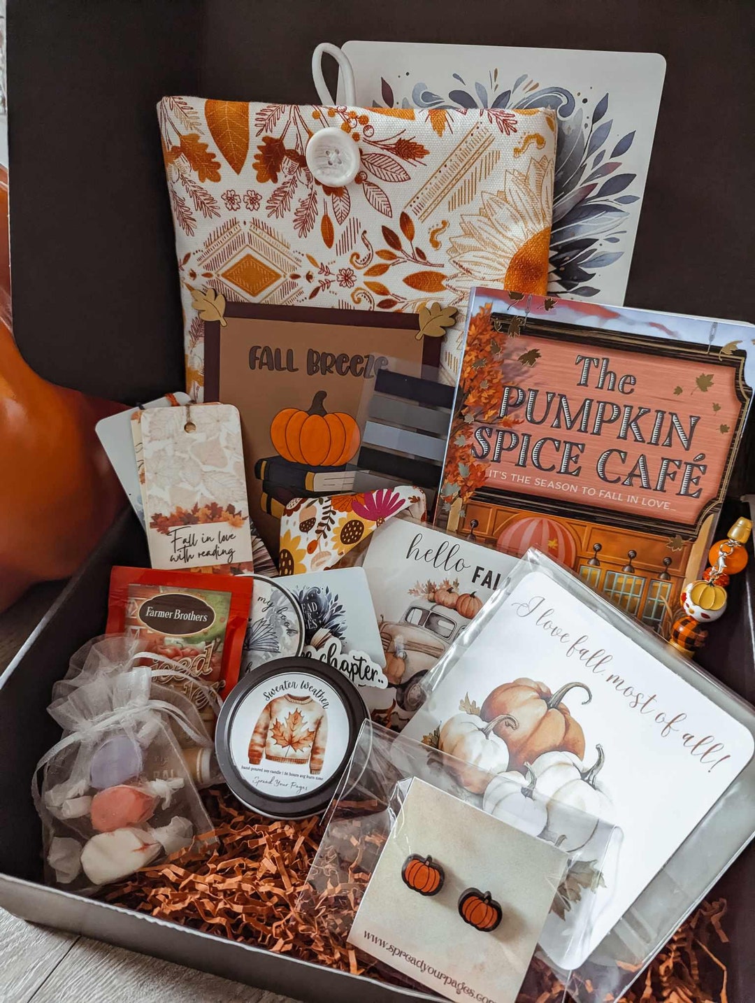 Fall Book Box, Cozy Reading Box, Fall Gift Box, Book Lover, Gifts for ...