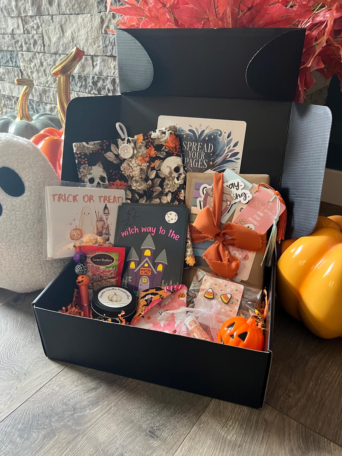 Halloween Book Box, Blind Date, Book Accessories, Gift for Readers ...