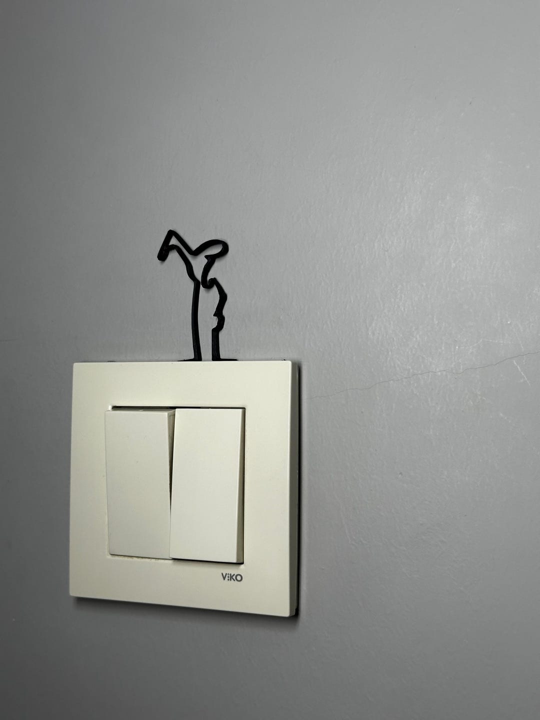 La Linea Figure "pointing" Wall Art Wall Decor / Stick Figures / Wall ...