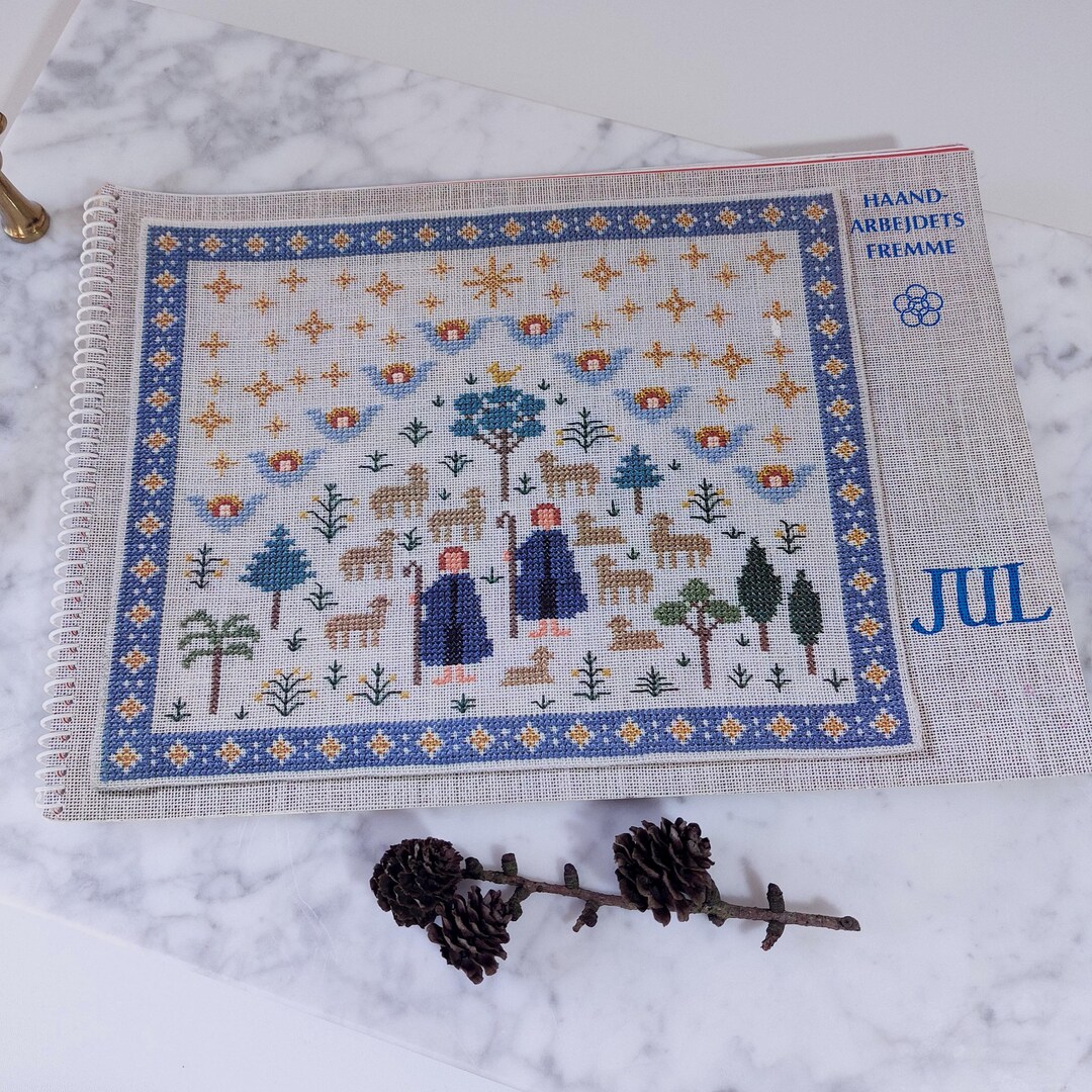 Danish Christmas Cross Stitch | Haandarbejdets Fremme | JUL 1967 | 4 ...