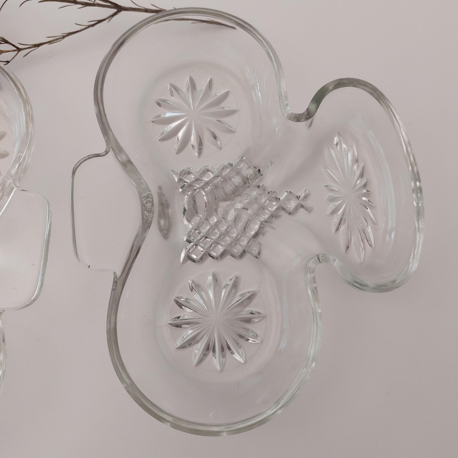 Vintage Spade Glass Dishes set of Two Alice in Wonderland Tea Party ...