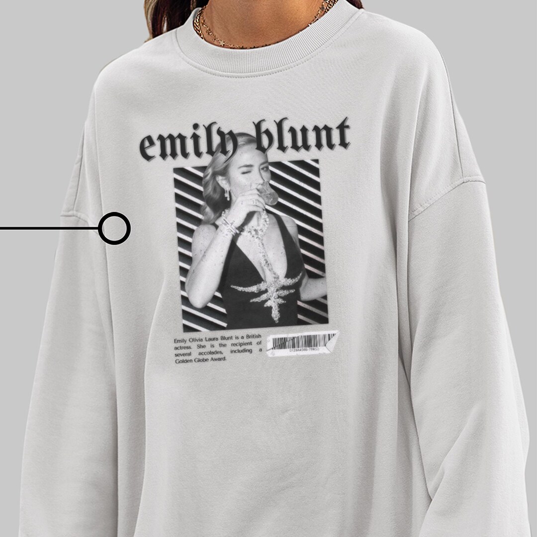 Emily Blunt Sweatshirt, Vintage Emily Blunt Fan Sweatshirt, Emily Blunt ...