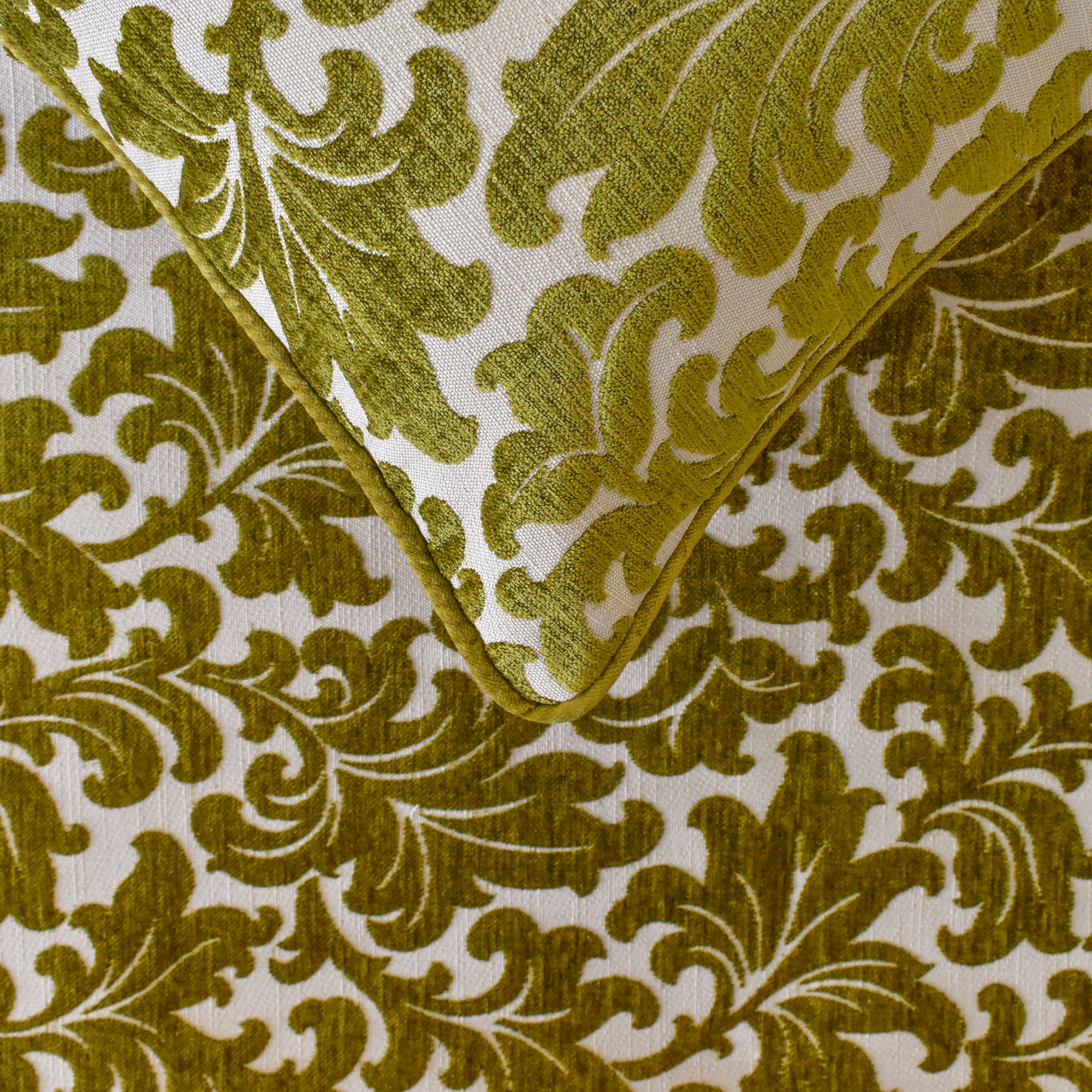 King / Queen / Twin Chartreuse Runner With Matching Throw Pillow Cover ...
