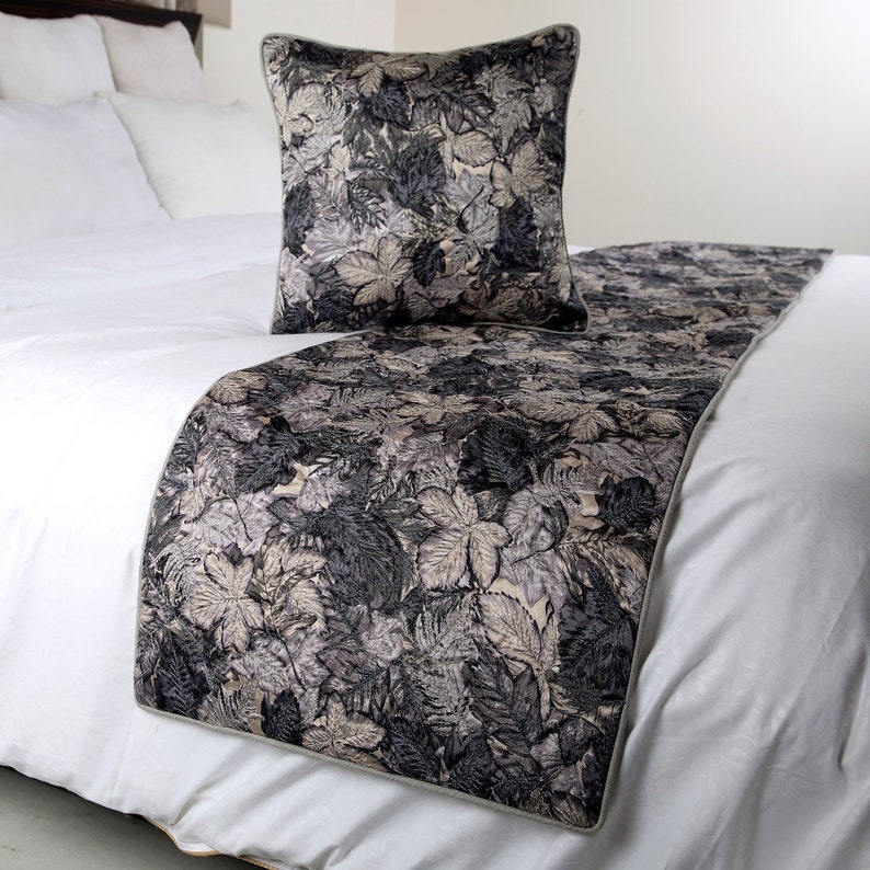 Bed Runner Collection With Decorative Throw Pillow Cover in King ...