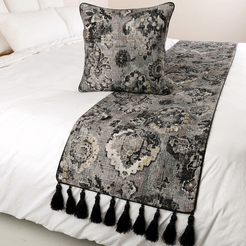 Bed Runner Collection With Decorative Throw Pillow Cover in King ...