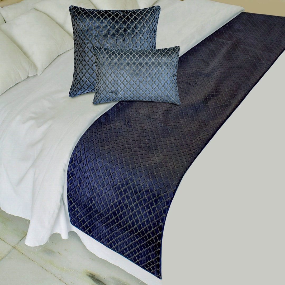 King / Queen / Twin Navy Blue Runner With Matching Throw Pillow Cover ...