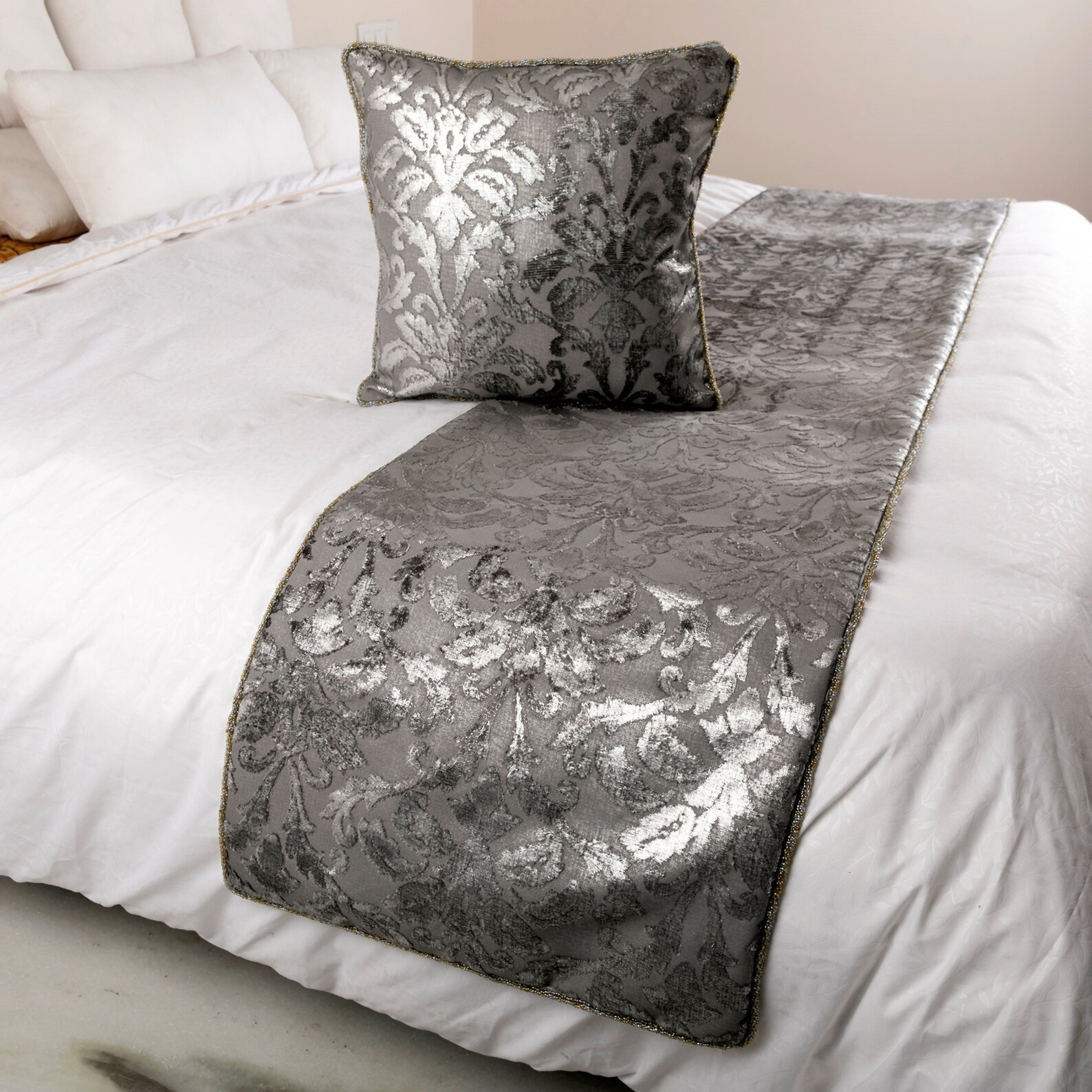 Bed Runner Collection With Decorative Throw Pillow Cover in King ...
