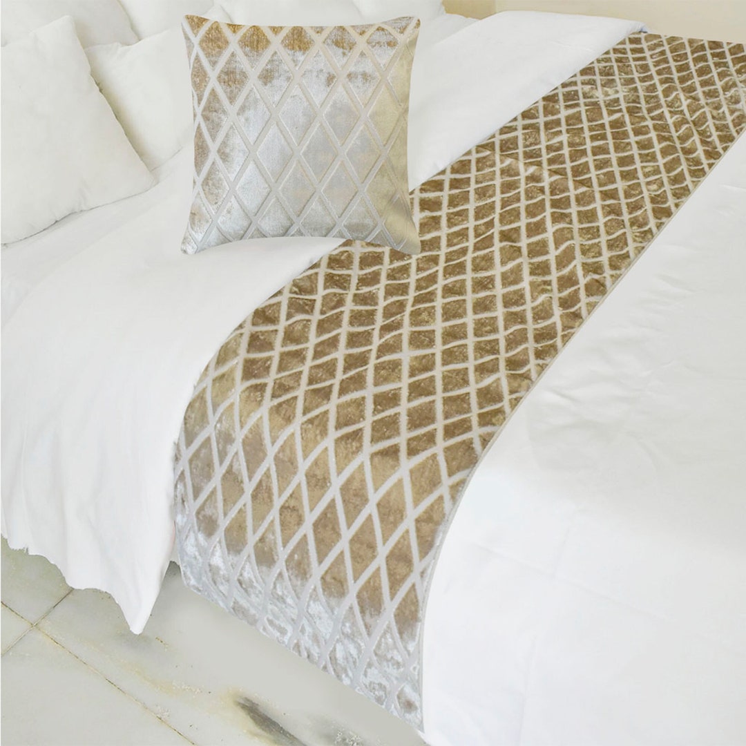 King / Queen / Twin Ivory Bed Runner With Matching Throw Pillow Cover ...
