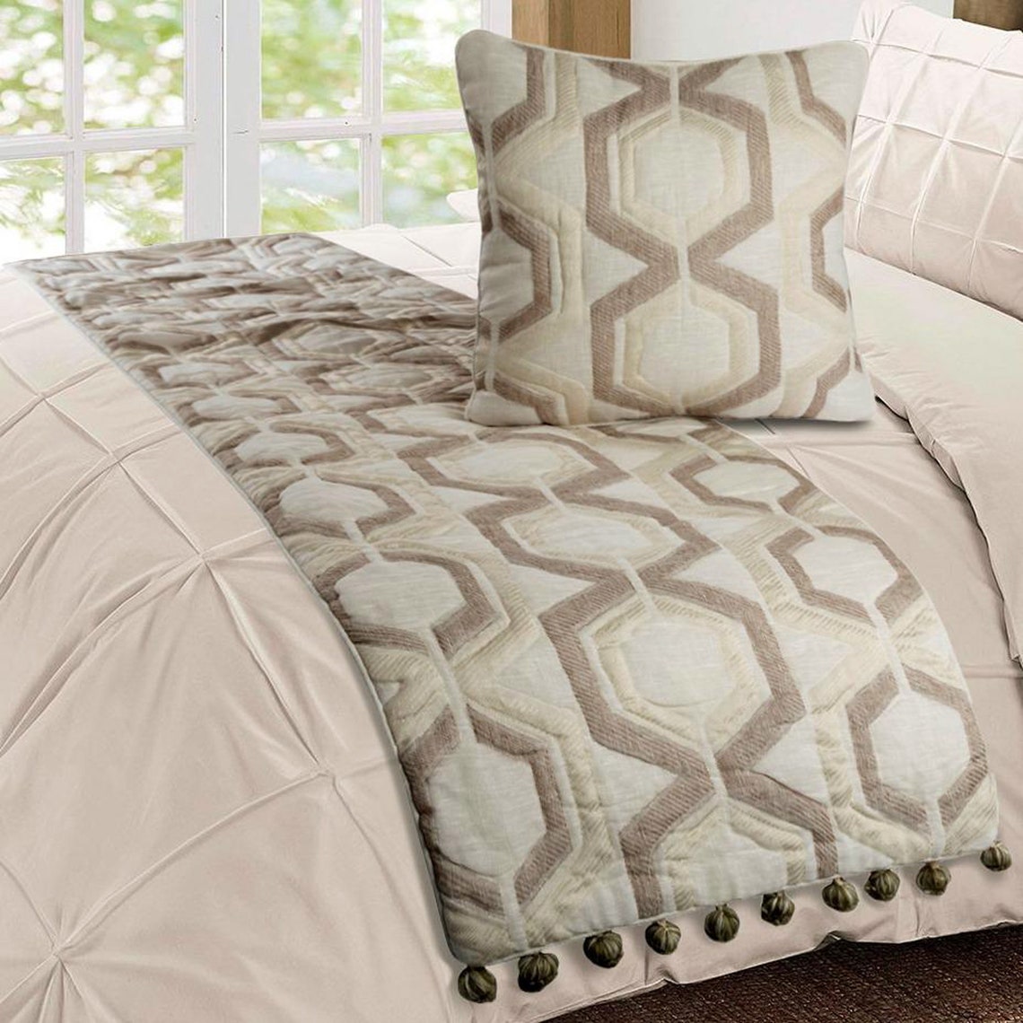 King / Queen / Twin Ivory Bed Runner With Decorative Throw - Etsy