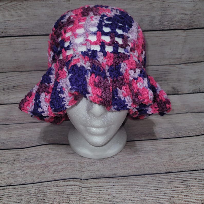 Crochet Wavy Brim Bucket Hat Pattern: Beginner-friendly (PDF Download ...